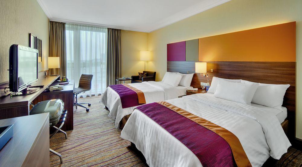 Hotel Courtyard By Marriott Linz, Österreich - jetzt buchen, Preise für ...