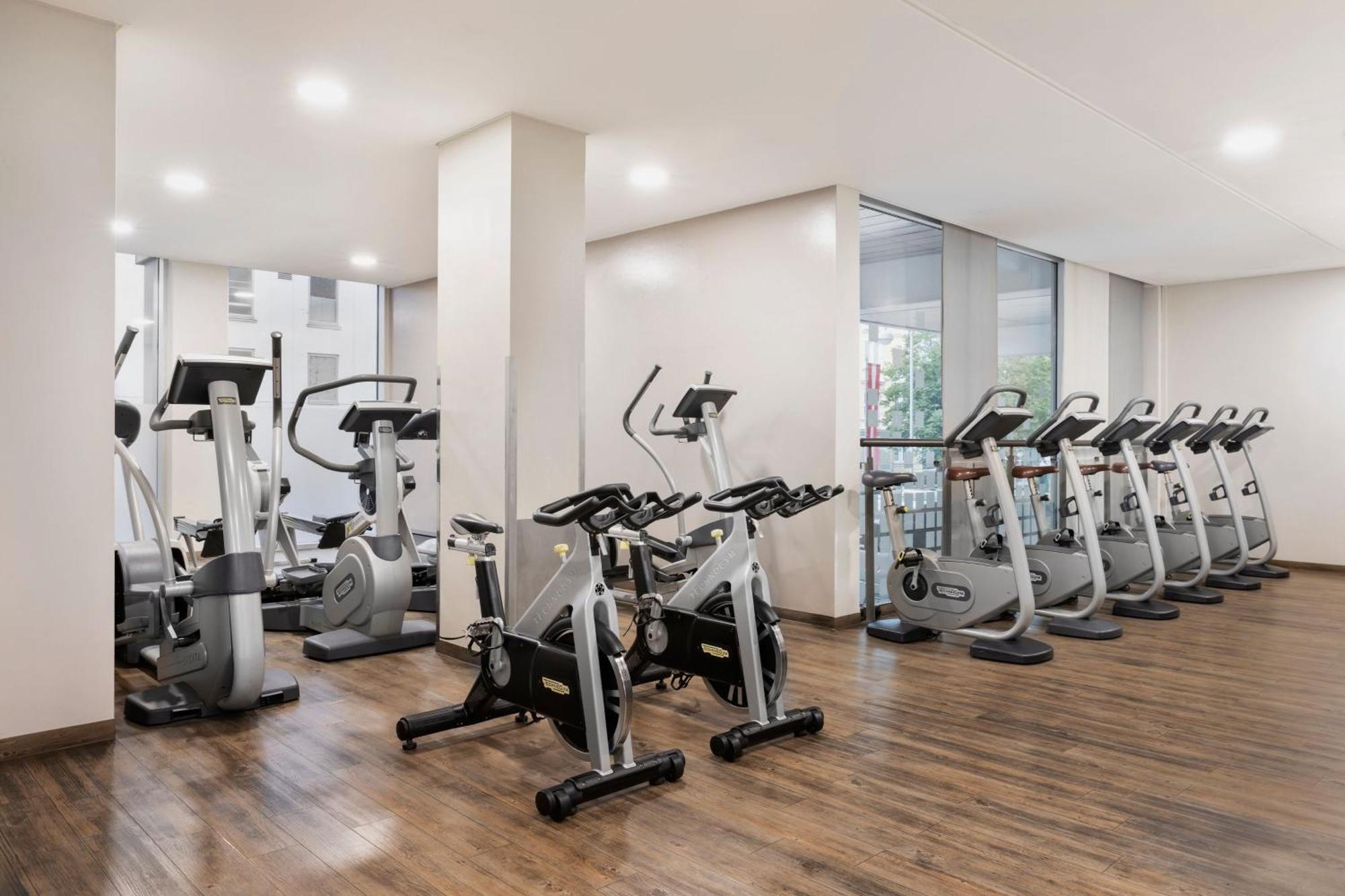Hotel Courtyard By Marriott Linz, Österreich - jetzt buchen, Preise für ...