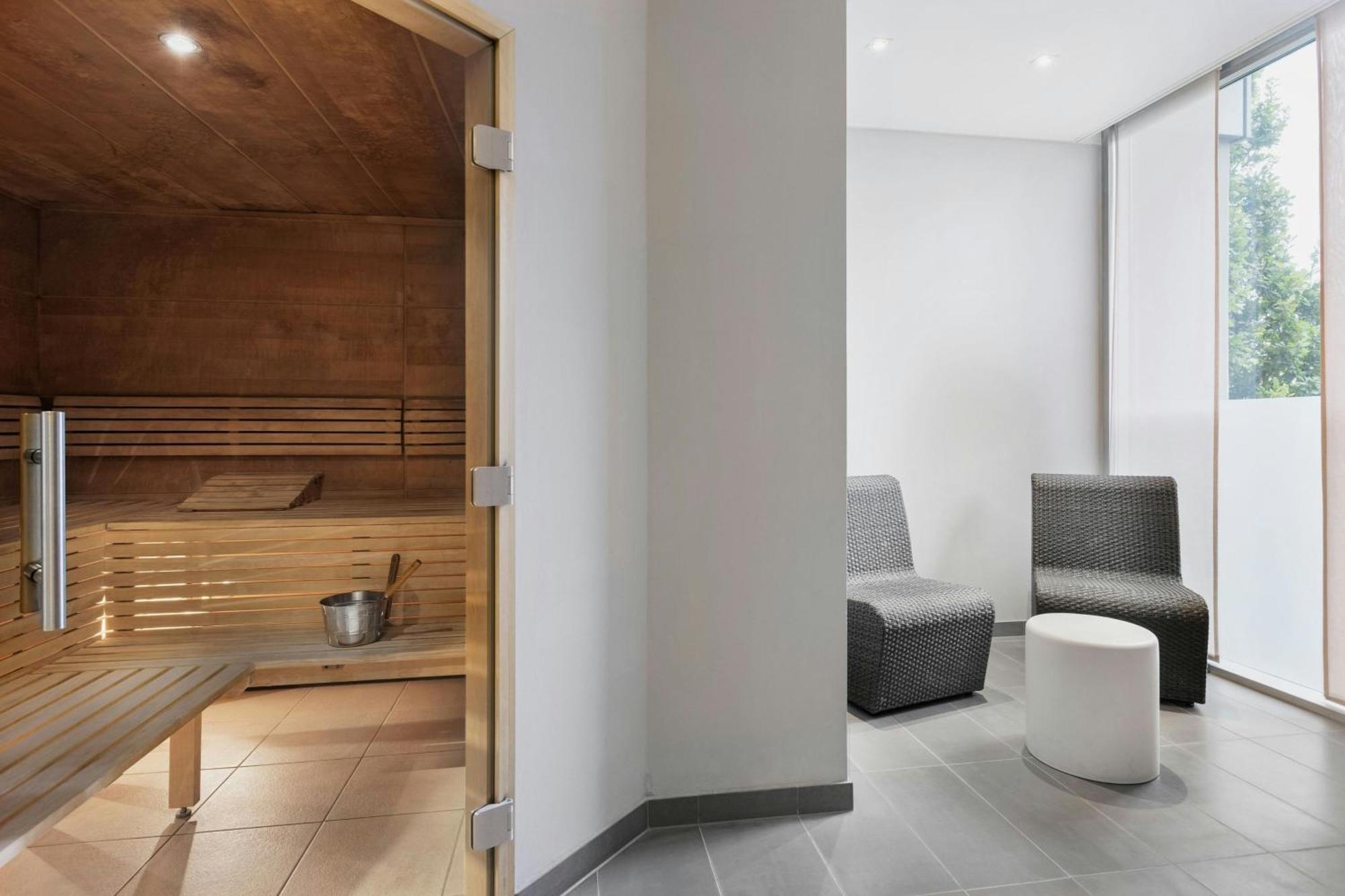 Hotel Courtyard By Marriott Linz, Österreich - jetzt buchen, Preise für ...
