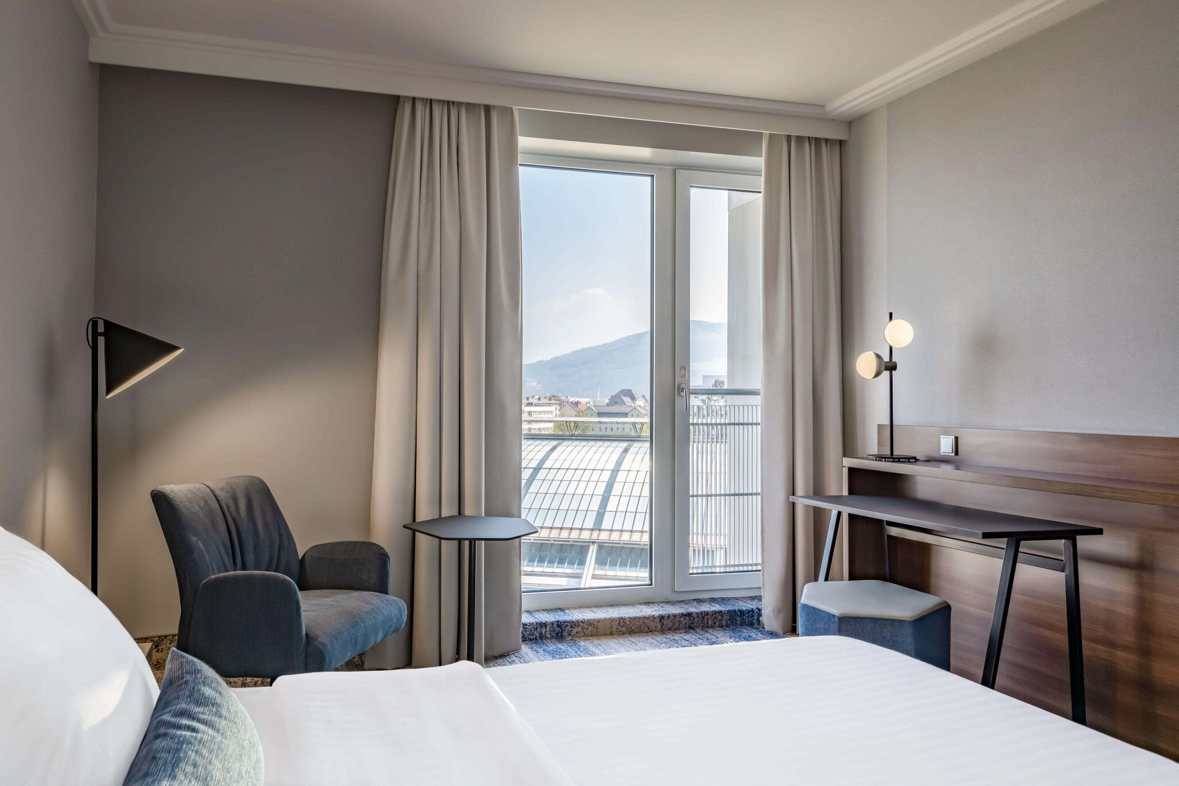 Hotel Courtyard By Marriott Linz, Österreich - jetzt buchen, Preise für ...